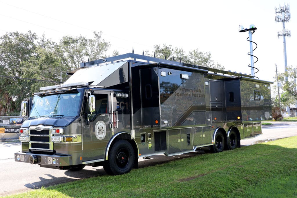 MONTGOMERY COUNTY DEPARTMENT OF PUBLIC SAFETY Pierce Velocity Frontline ...