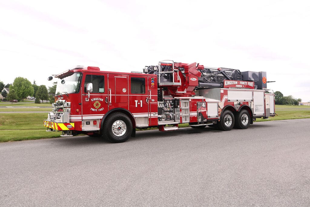 KINGSTON FORTY FORT FIRE DEPARTMENT Pierce Enforcer Ascendant 100’ Mid ...